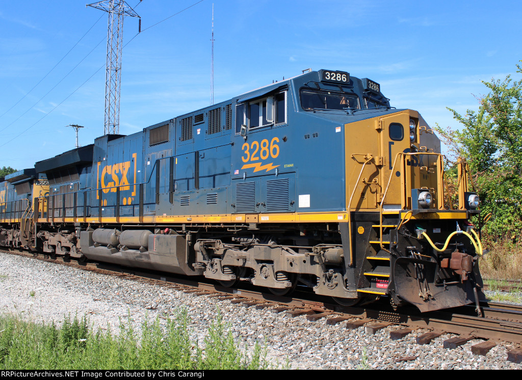 CSXT 3286 on Q370-23